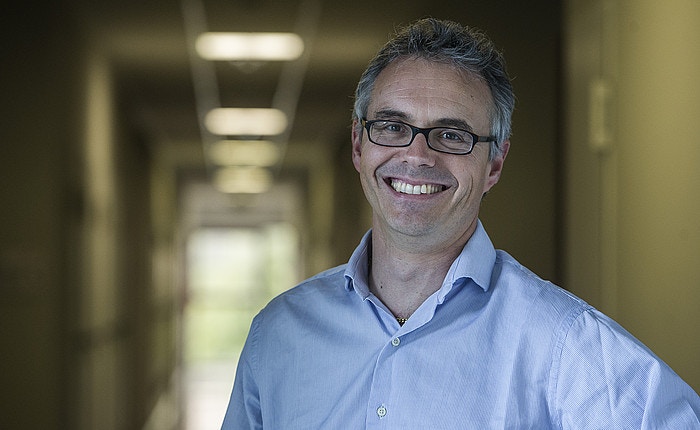 CCQ Distinguished Research Scientist Angel Rubio Awarded Max Born Medal ...